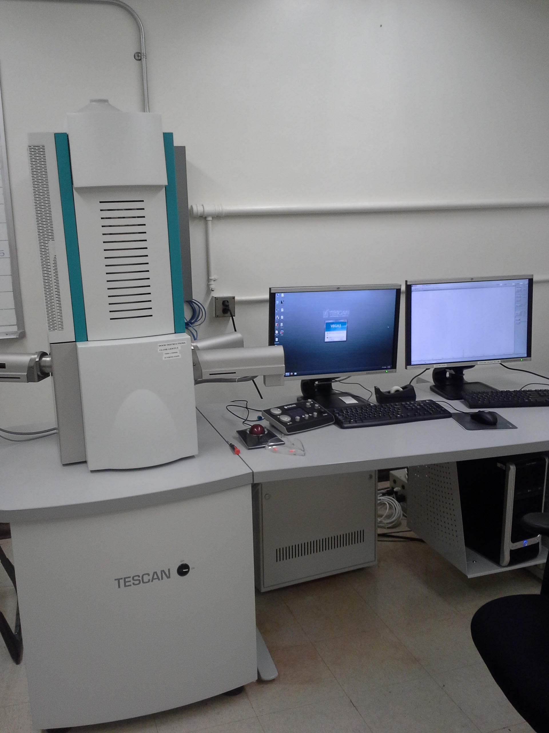 Scanning Electron Microscope (SEM) | UCLA Secondary Ion Mass ...